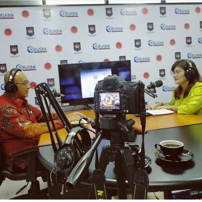 Talkshow Keuda Goes Digital Bersama Dirut Perumda Air Minum Kota Padang